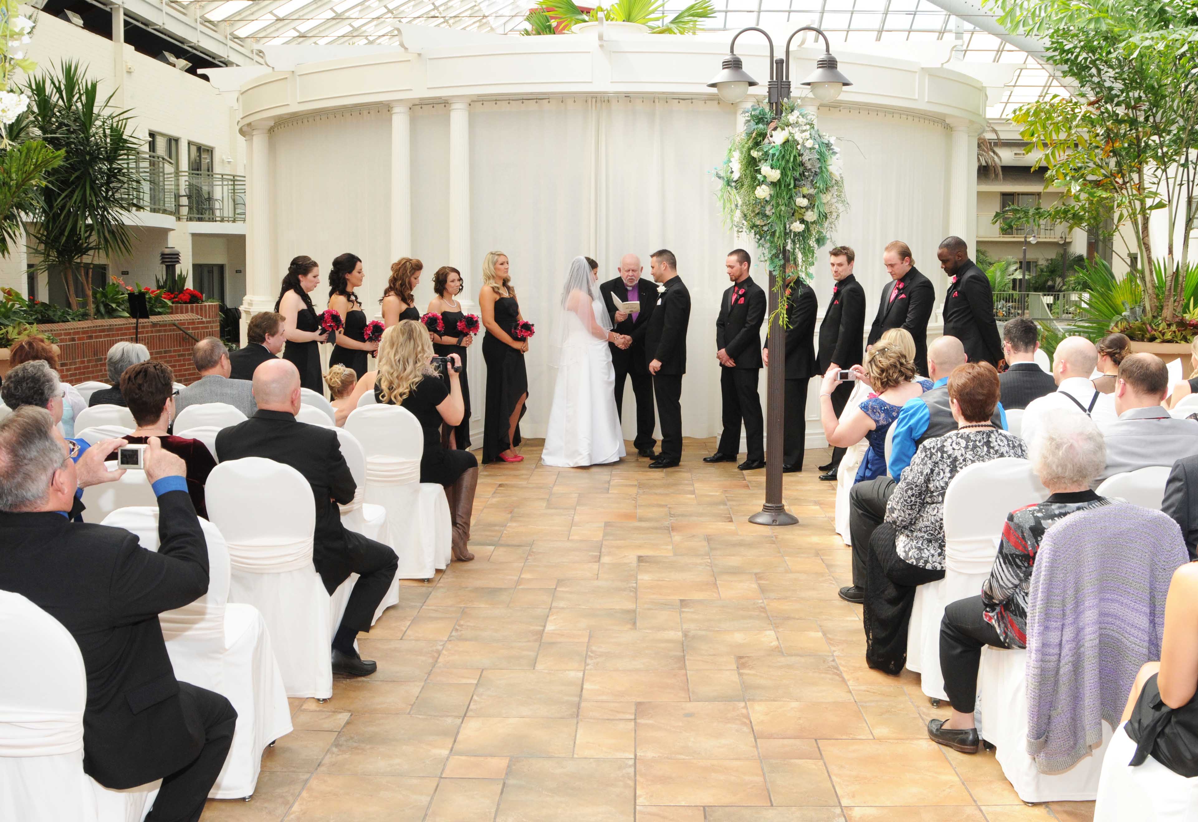 Wedding ceremony at The Lamplighter Inn by Columbia Photos | Columbia ...